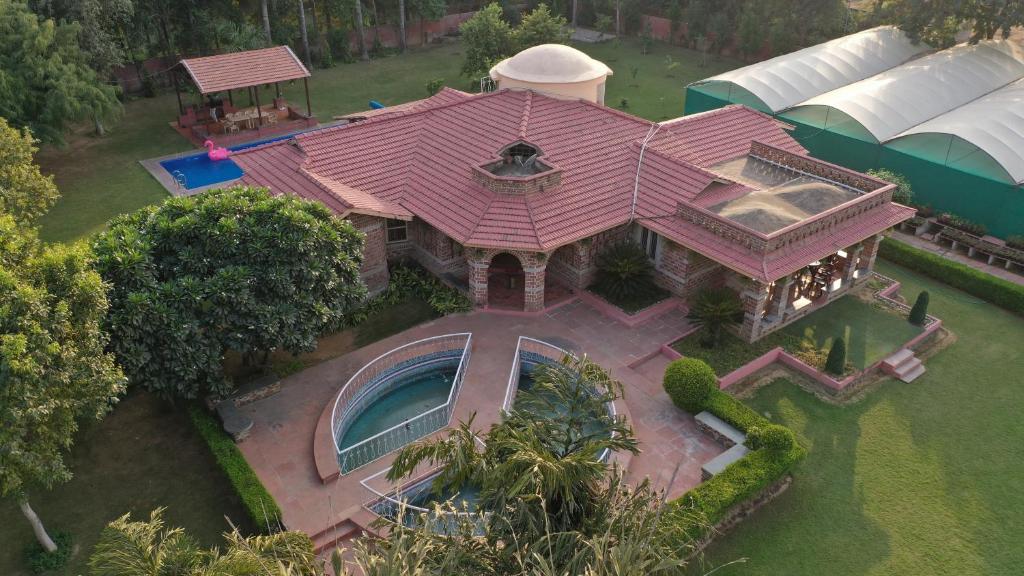 14 Farmhouse for Corporate Events in Gurgaon - Eva Farms Gurgaon